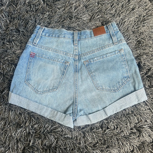 BDG | Shorts | Bdg Light Wash Mom Jean High Waisted Shorts | Poshmark